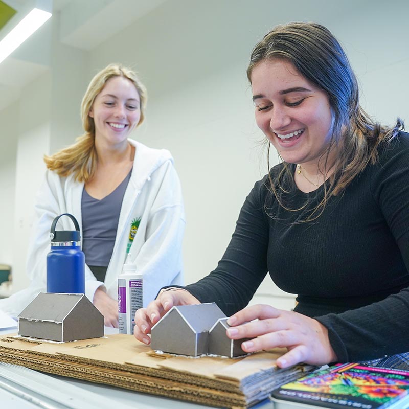 Teen Art and Design Program | Belmont University