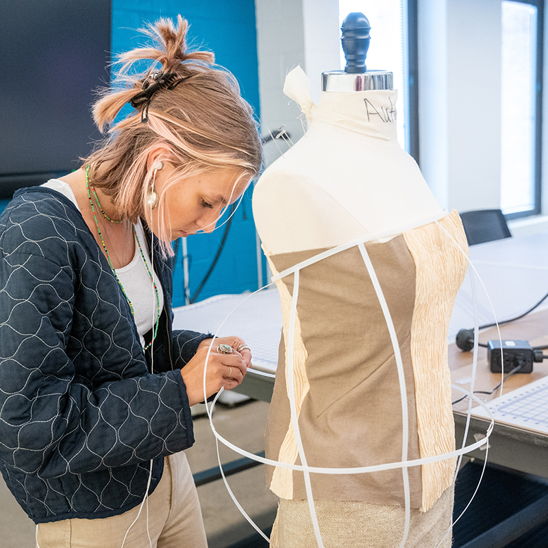 Teen Art and Design Program | Belmont University